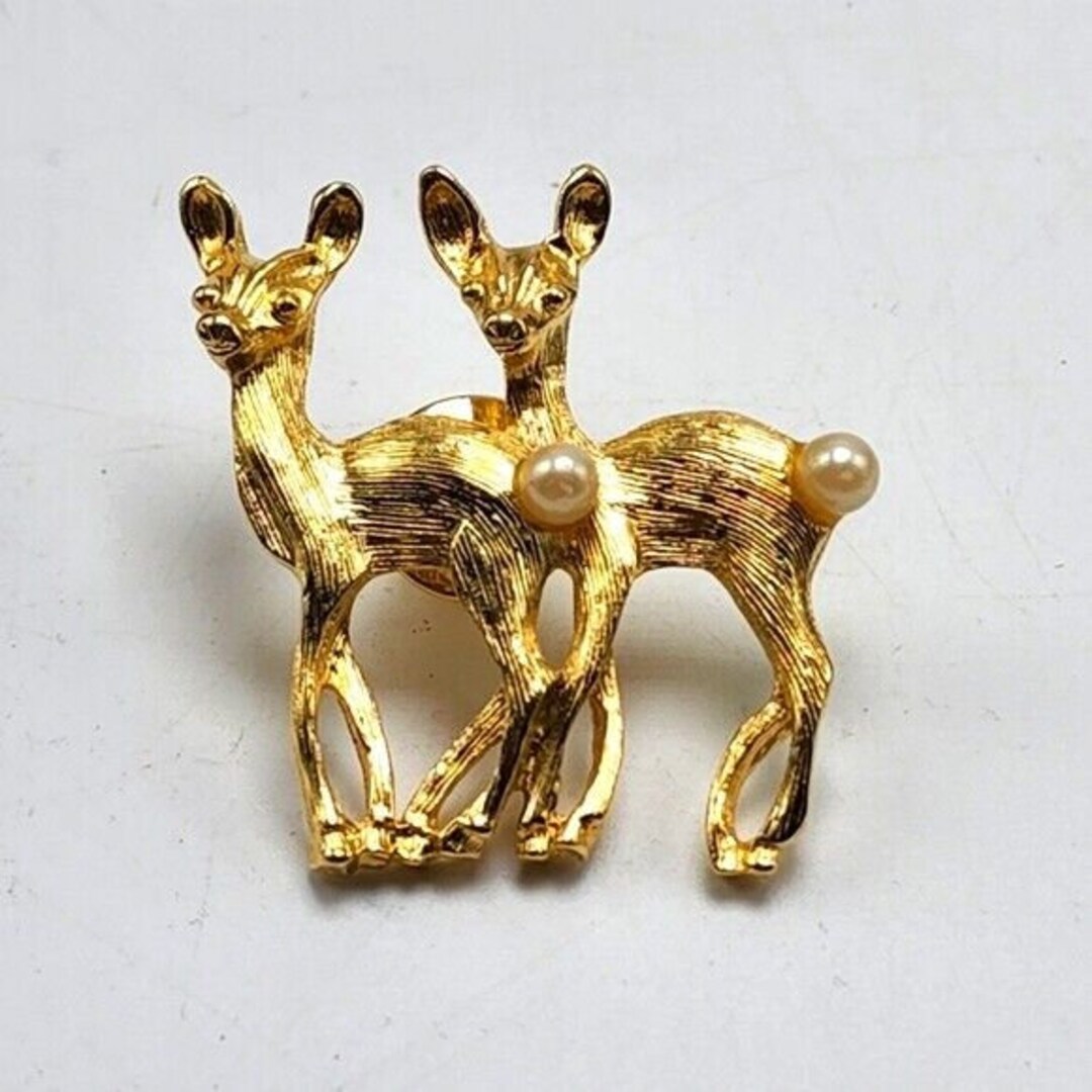 Avon 1990 Reindeer Friends Lapel Pin Designer Signed Christmas Holiday ...
