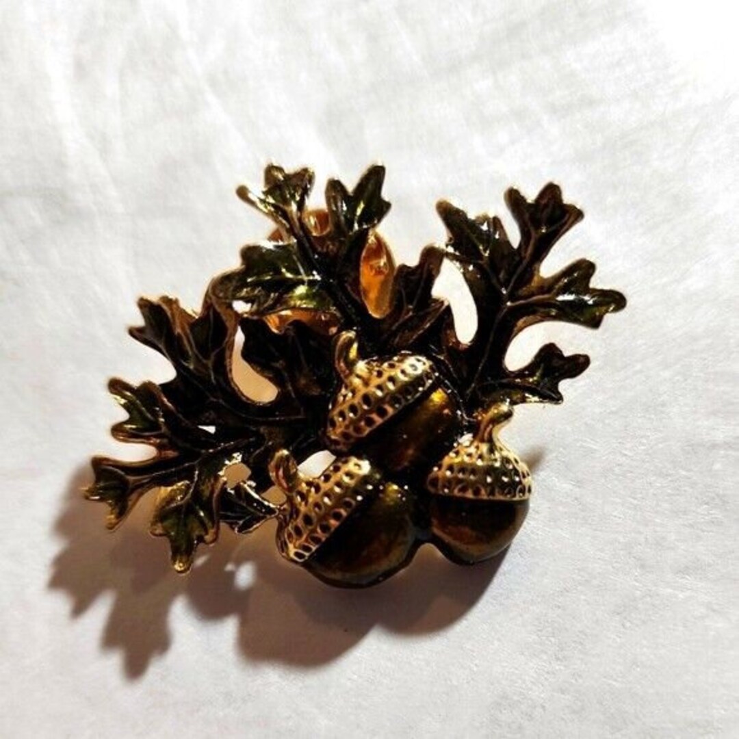 Signed Avon 2000 Acorn Motif Lapel Pin Enamel Nuts Button Pinback ...