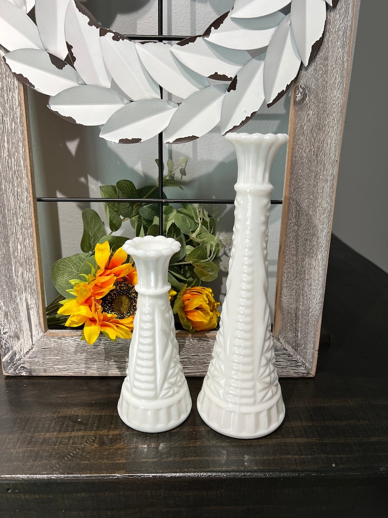 Set of Vintage Milk Glass Vases - Etsy