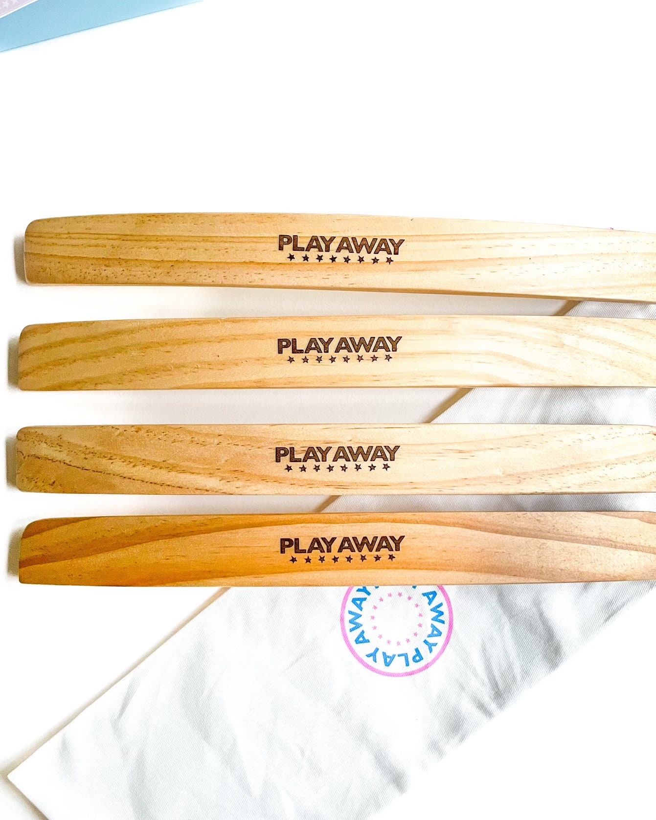 Natural Wooden Curved Card Rack Holder Set of 4 With Canvas Drawstring ...