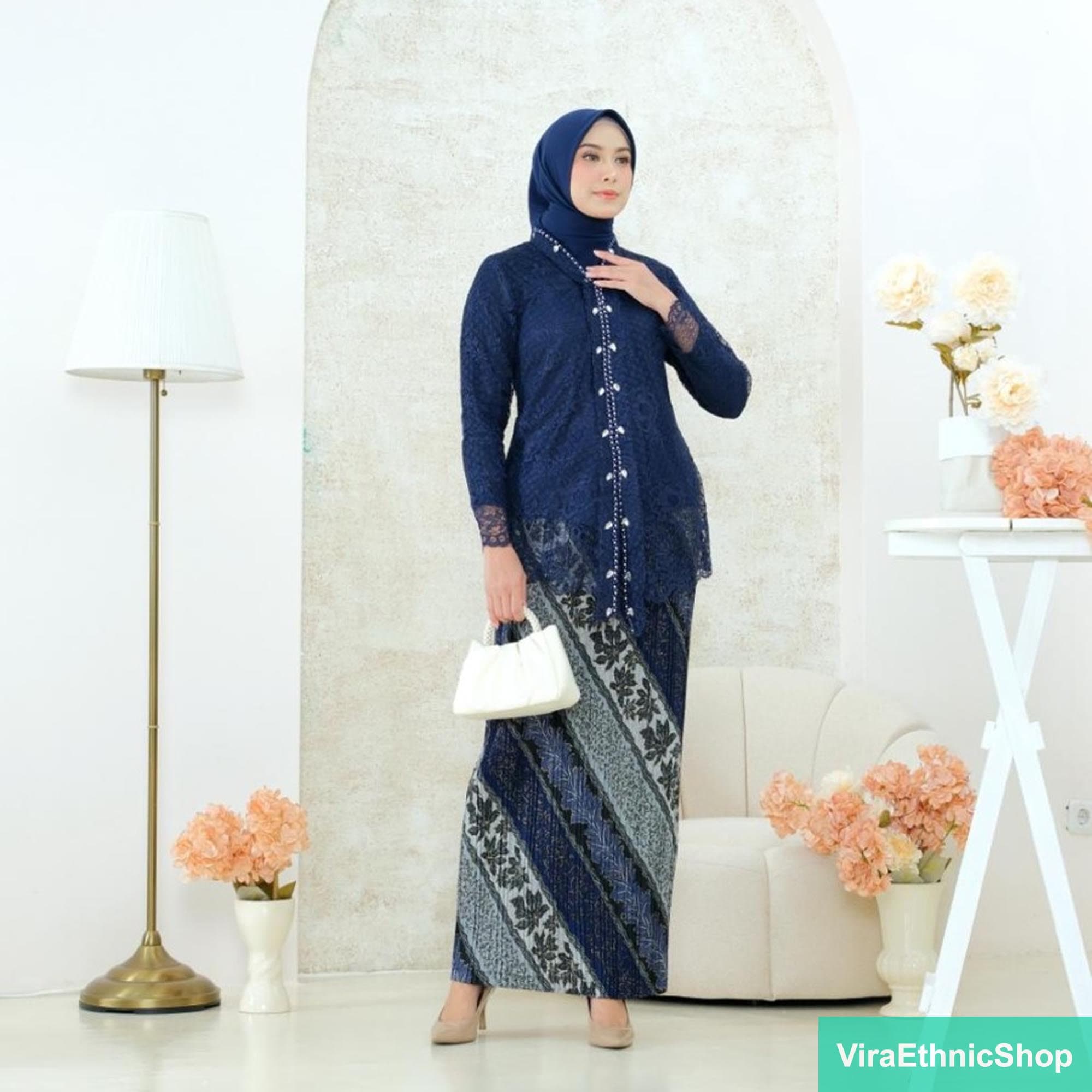 Floy Kebaya Suit: Kebaya With Elegant Brocade Sequin Details, Kebaya ...