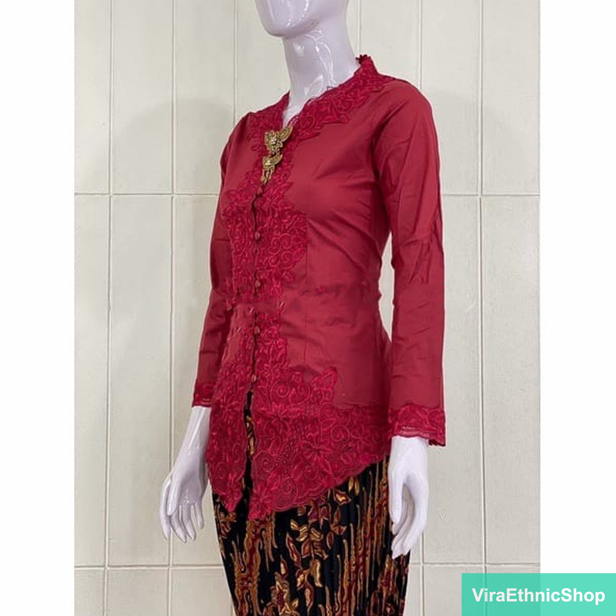 Big Size Embroidered Encim Kebaya: an Elegant Match for Party Events ...