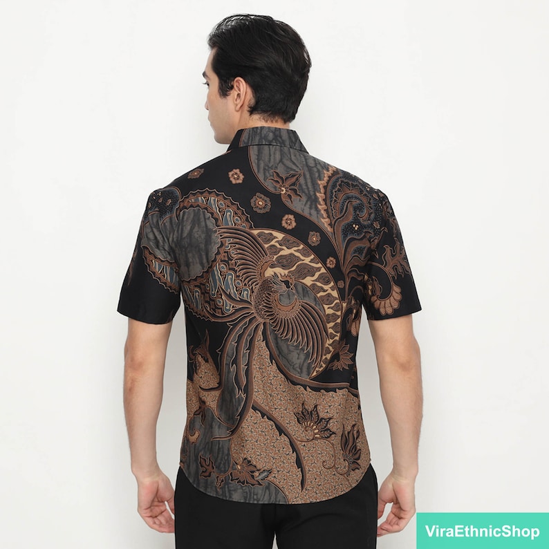 Batik Elegance: Ranawijaya Short Sleeve Black Shirt for Modern Men ...