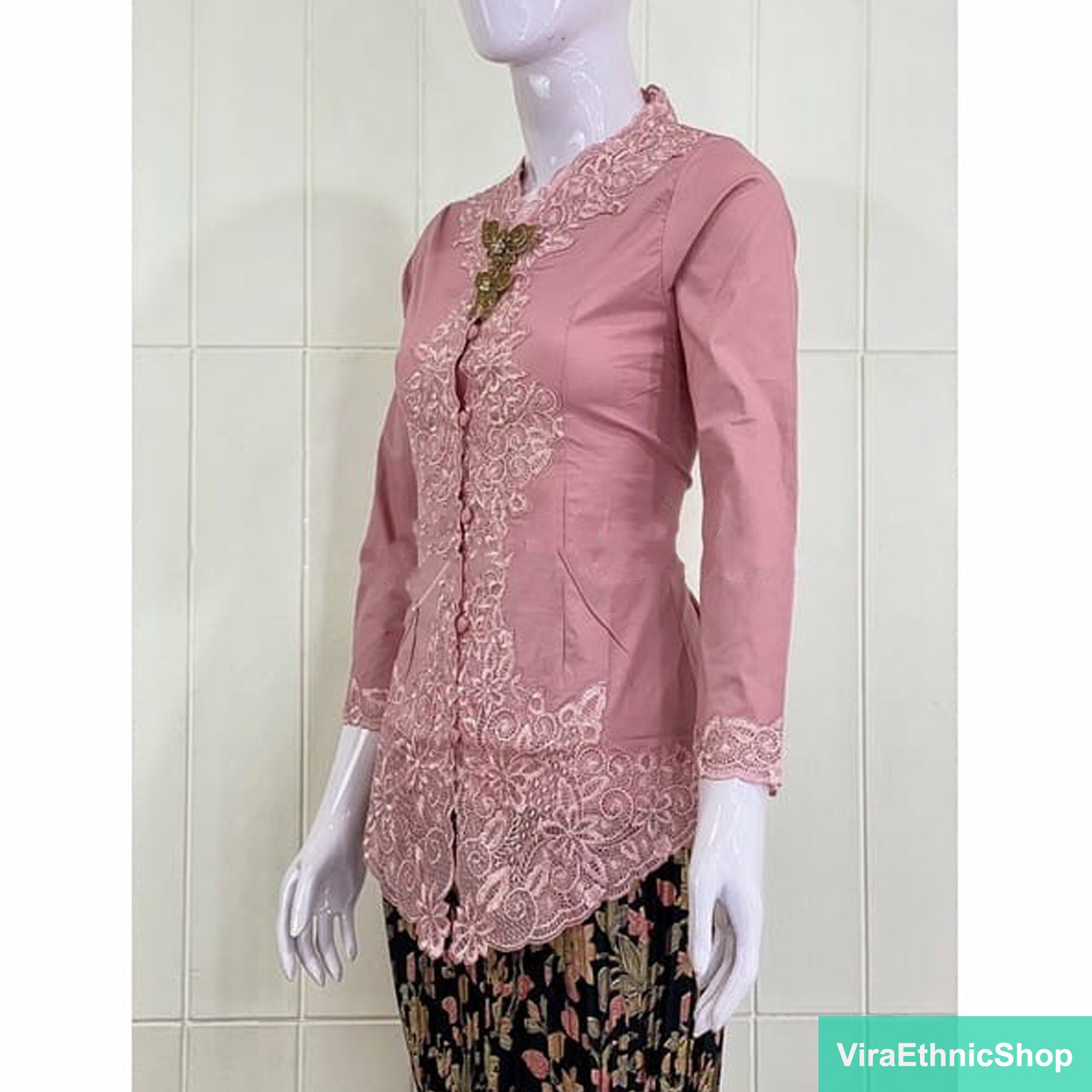 Big Size Embroidered Encim Kebaya: an Elegant Match for Party Events ...