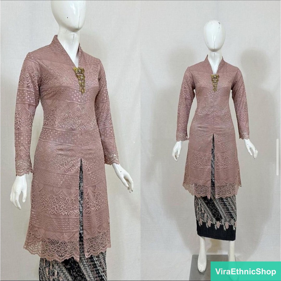 Brocade Tunic Kebaya: Beautiful Combination for Classy Couples Kebaya ...