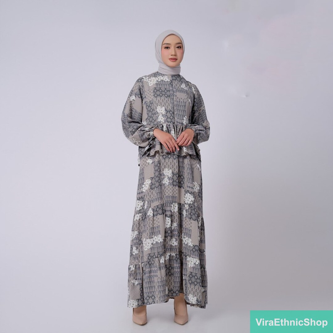 Romantic Equatorial Jasmine Flower Gamis: Tropical Natural Beauty in ...