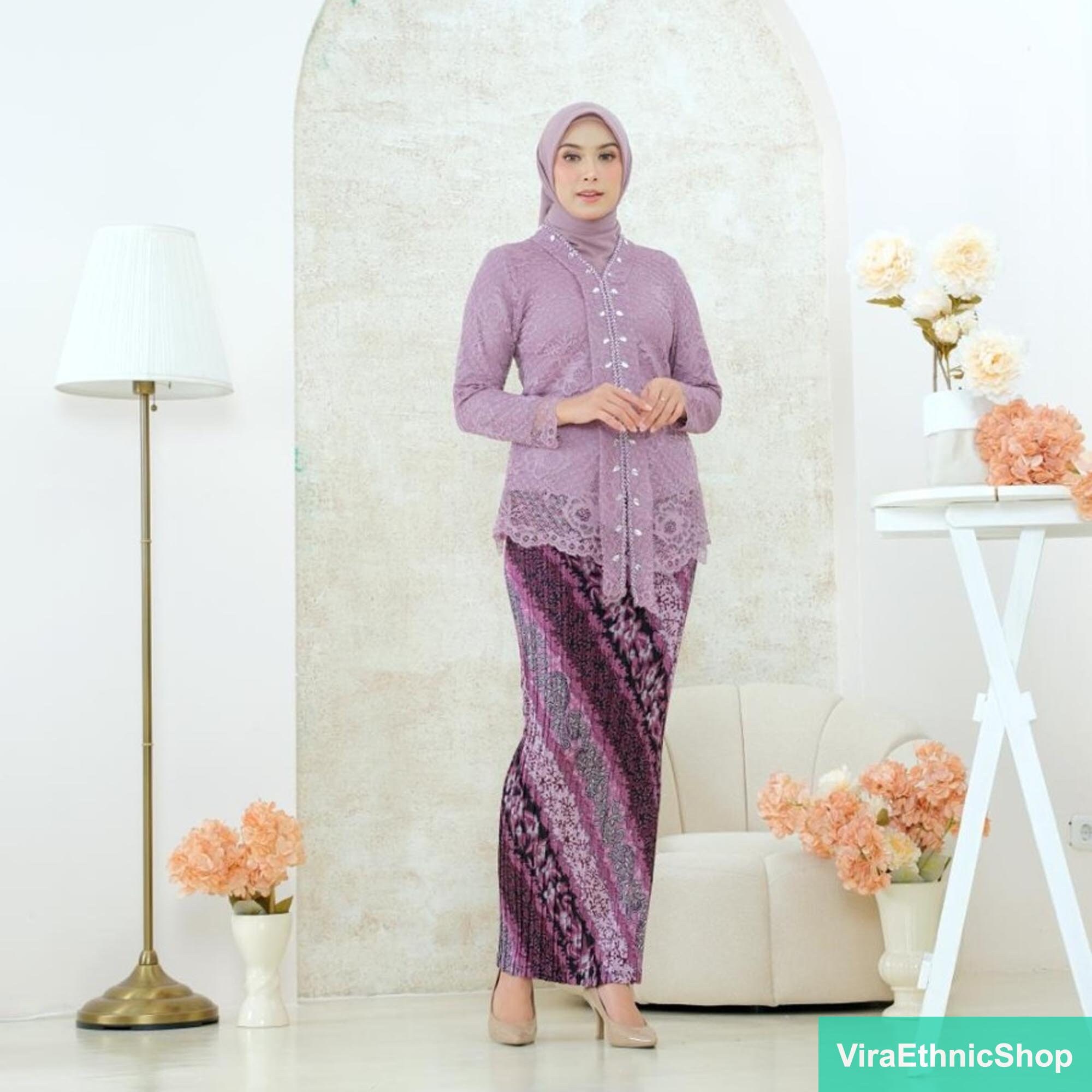 Floy Kebaya Suit: Kebaya With Elegant Brocade Sequin Details, Kebaya ...