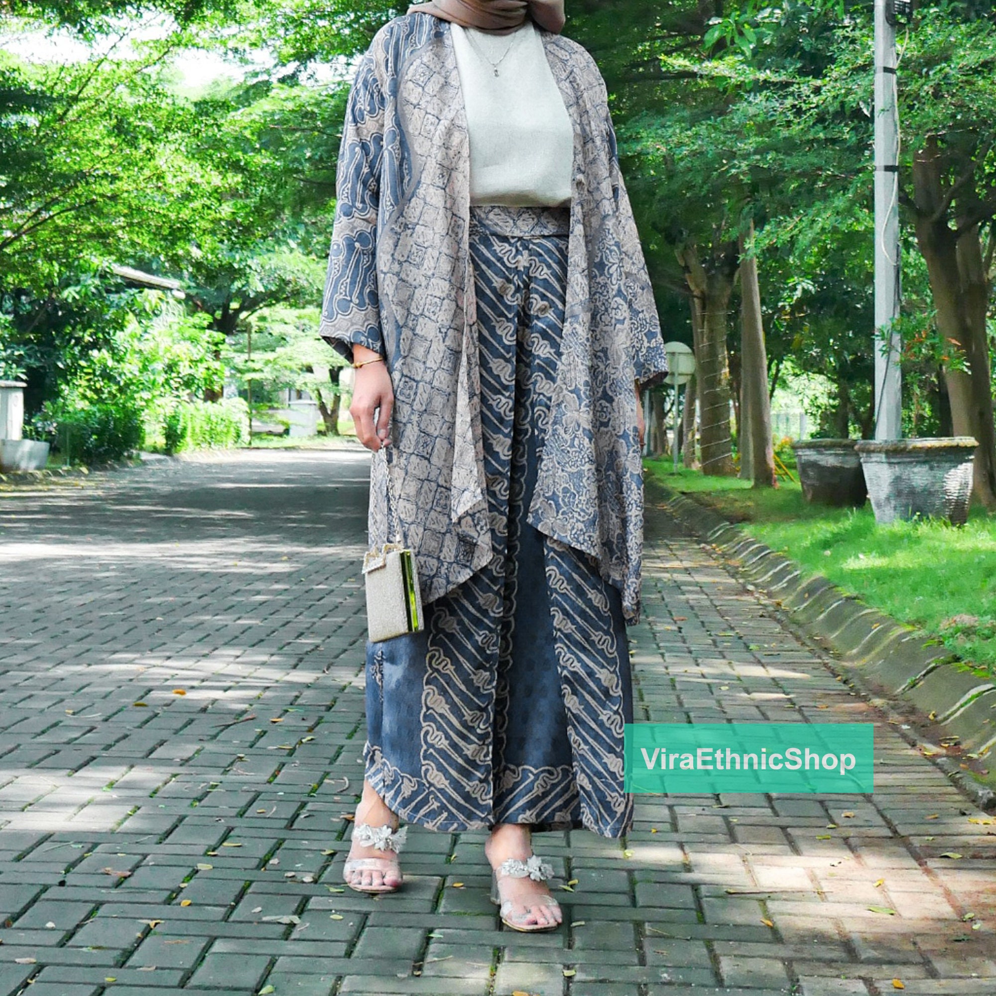 Look Elegant in the Outer Set and HANUM Batik Culottes, Womens Modern ...