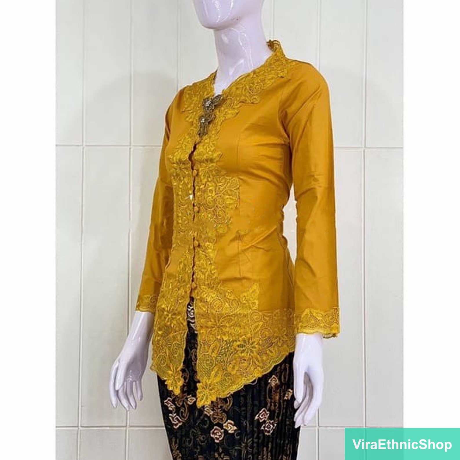 Big Size Embroidered Encim Kebaya: an Elegant Match for Party Events ...