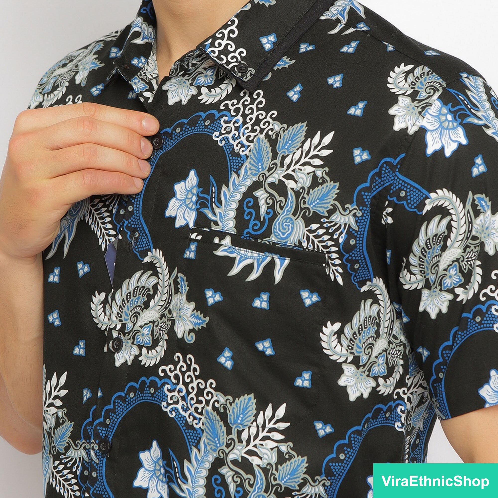 Combination of Traditional and Modern: Short Sleeve Batik Shirt in Blue ...