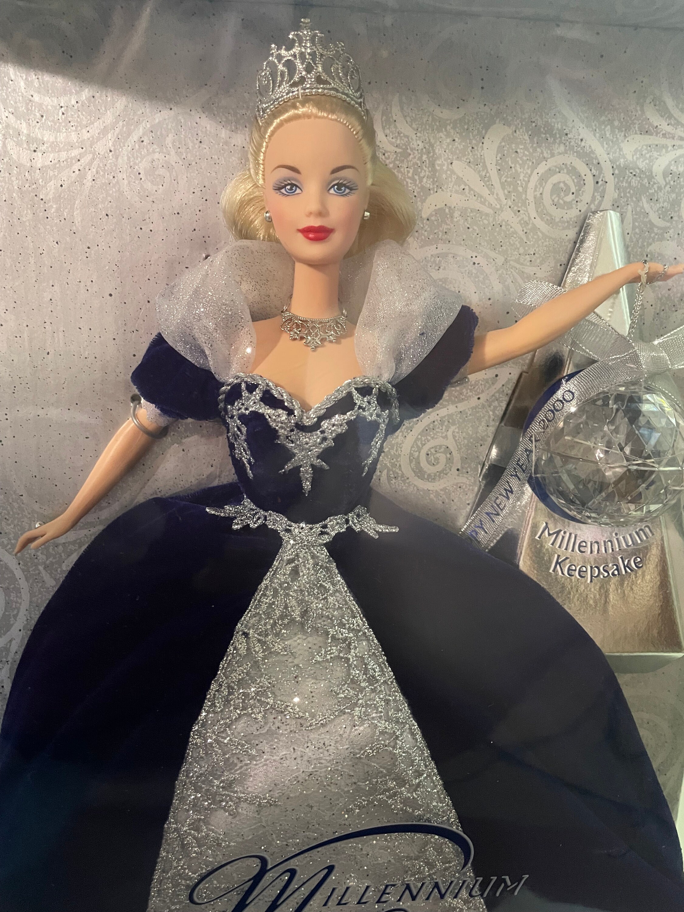 SPECIAL EDITION 2000 Millenium Princess Barbie, New Millenium Glamour ...