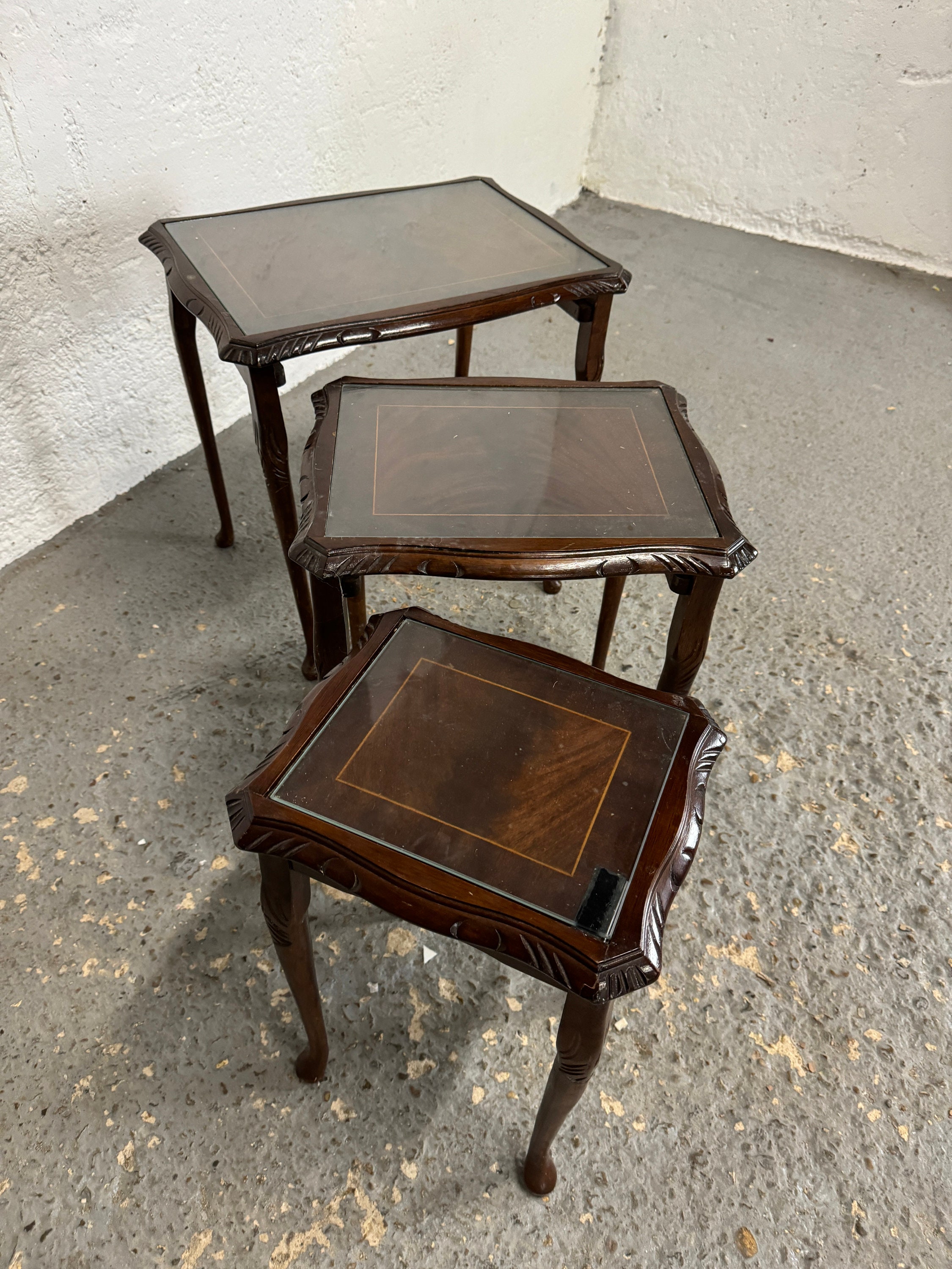 Vintage Mahogany Nest of Tables Glass Tops Queen Anne Legs - Etsy UK