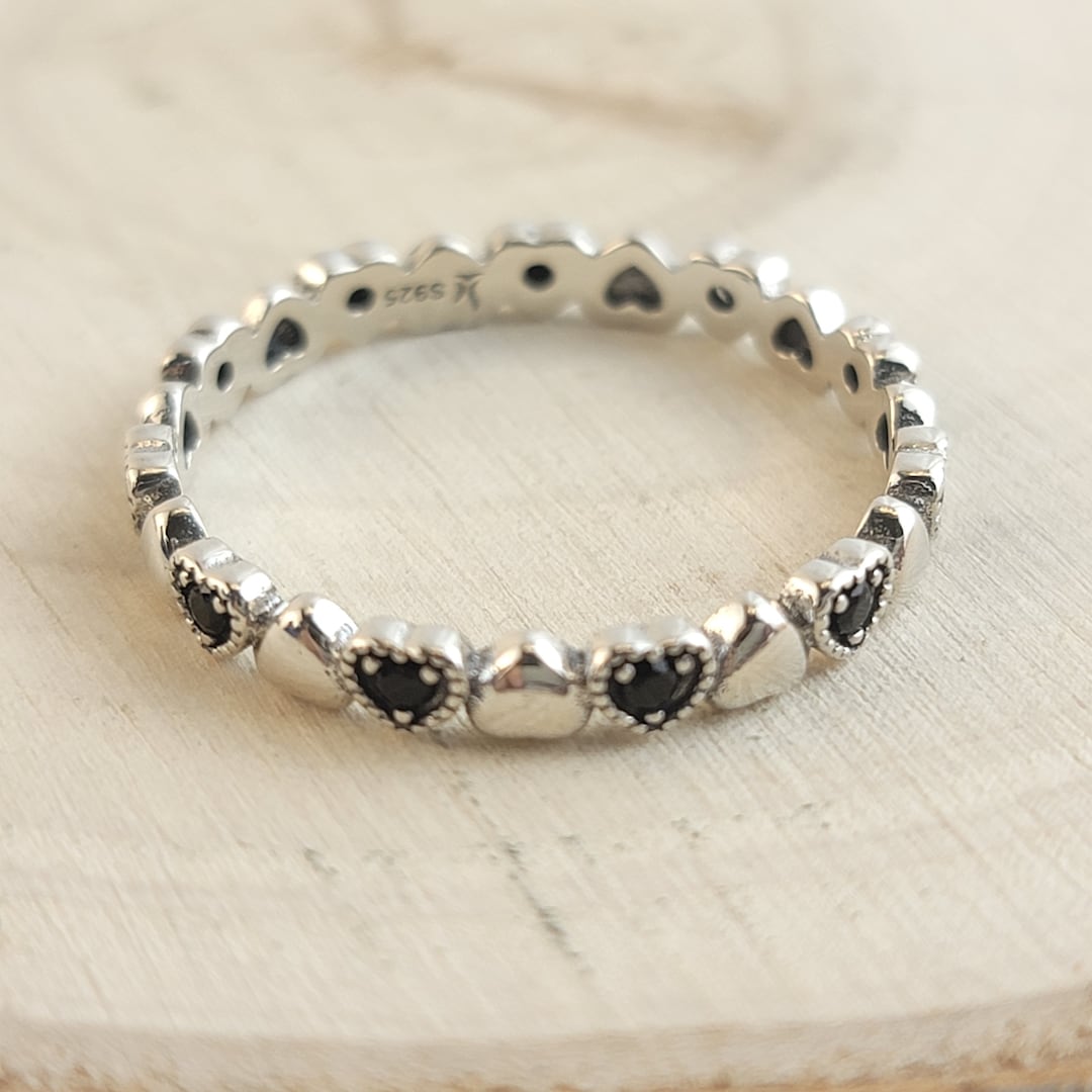 Eternity Heart Ring , Silver Heart Black Onyx Ring , Black Heart Band ...