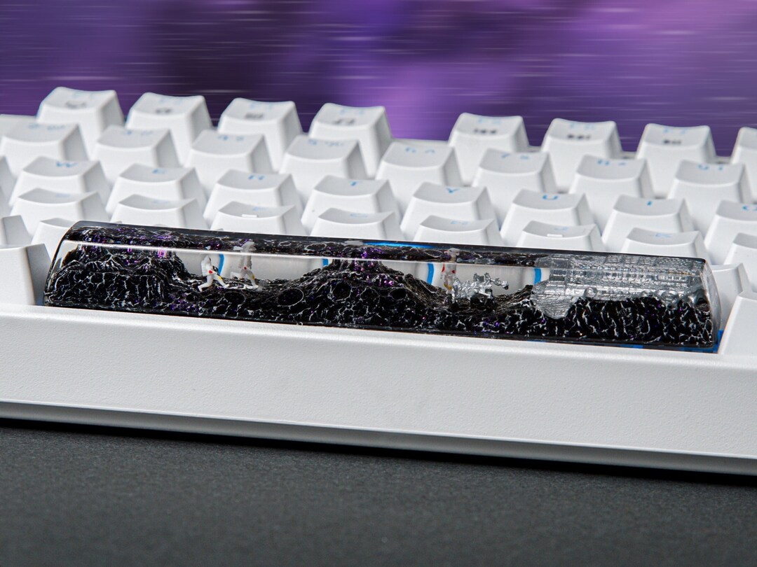 The Space Traveler Keycap, Astronaut Spacebar Keycap, Resin Galaxy ...