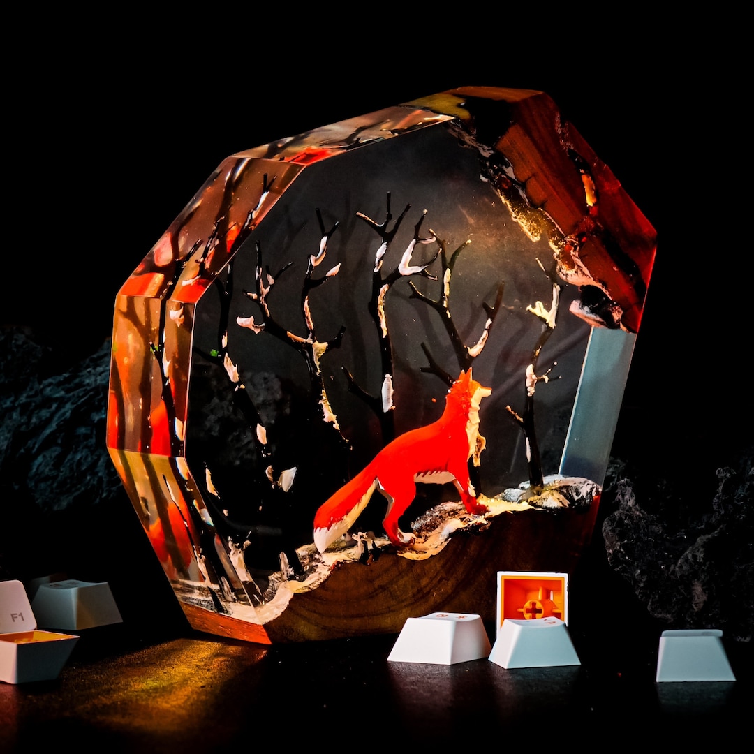 Fox Resin Lamp, Fox in Winter Forest Night Light, Fox Diorama Lamp ...