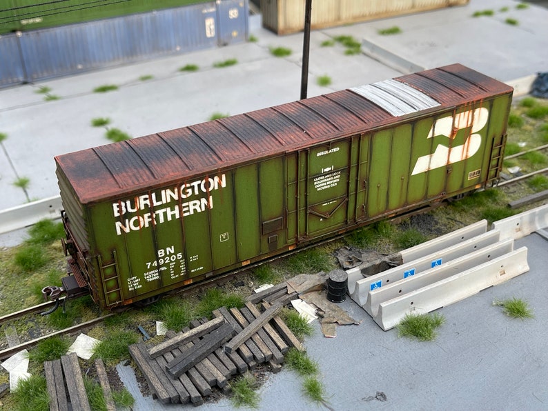 HO Scale Weathered Athearn Genesis Burlington Northern 50’ PC&F Box Car ...