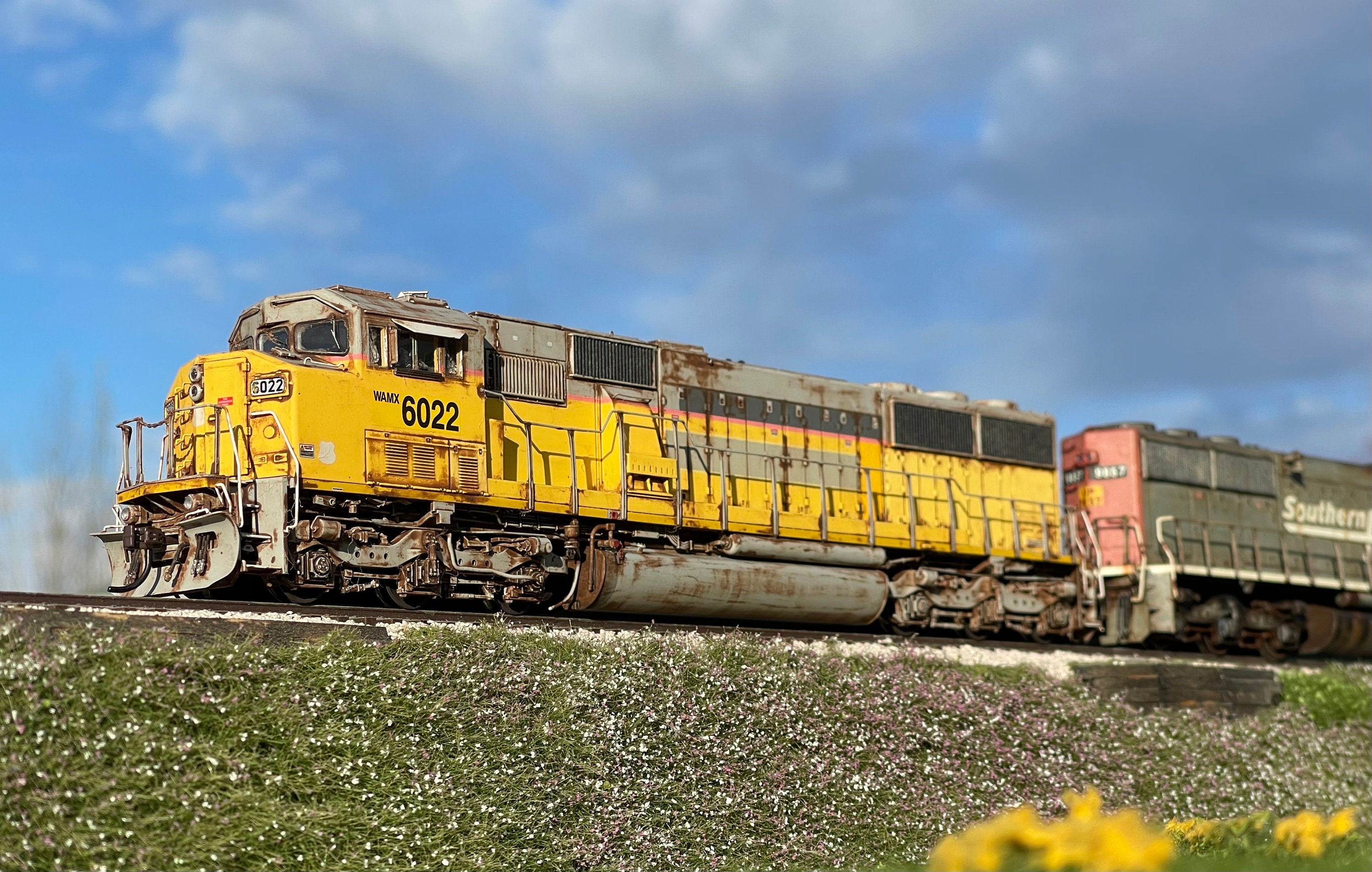 HO Scale Weathered Athearn Genesis Ex-union Pacific/webb Asset ...