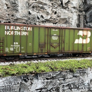 HO Scale Weathered Athearn Genesis Burlington Northern 50’ PC&F Box Car ...
