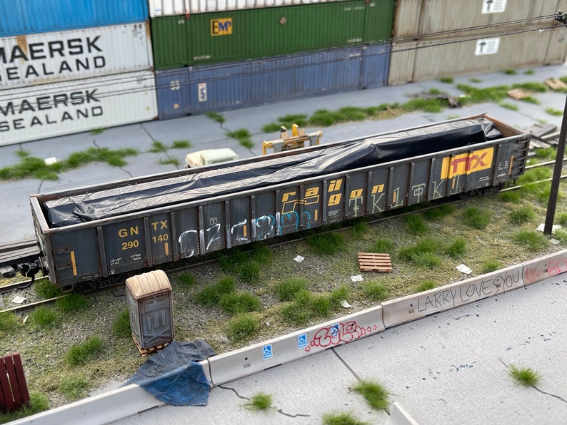 HO Scale Walthers Mainline 68’ TTX Railgon Gondola With Load. - Etsy