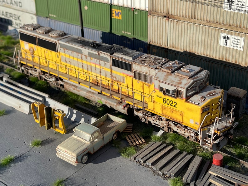 HO Scale Weathered Athearn Genesis Ex-union Pacific/webb Asset ...