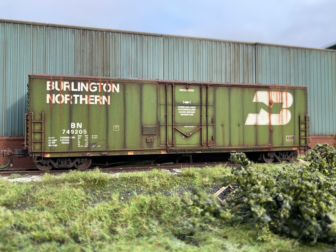 HO Scale Weathered Athearn Genesis Burlington Northern 50’ PC&F Box Car ...