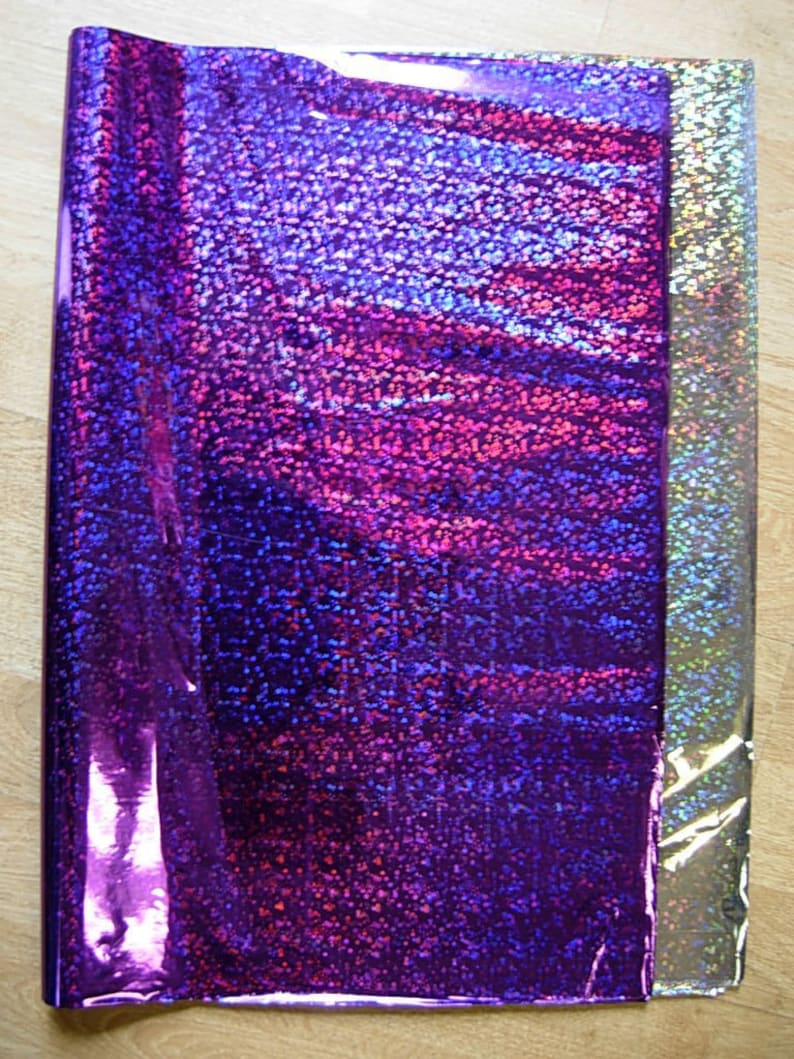 25 Sheet Metallic Gift Wrapping Paper 50cmx70cm in Silver, Gold ...