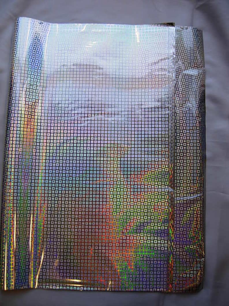 25 Sheet Metallic Gift Wrapping Paper 50cmx70cm in Silver, Gold ...
