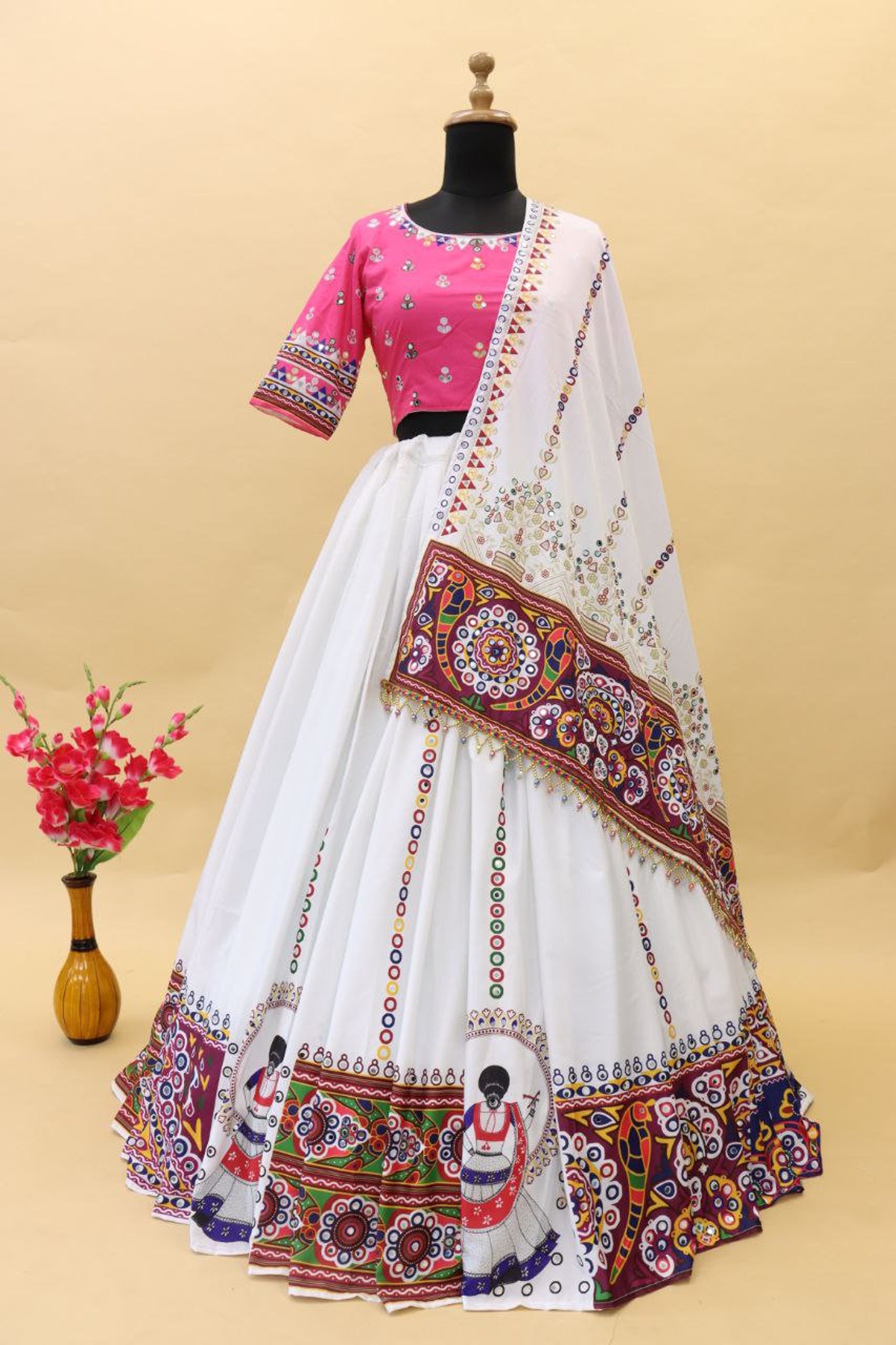 Special Designer White Ghagra Choli Lehenga Skirt for Women Gujarati ...