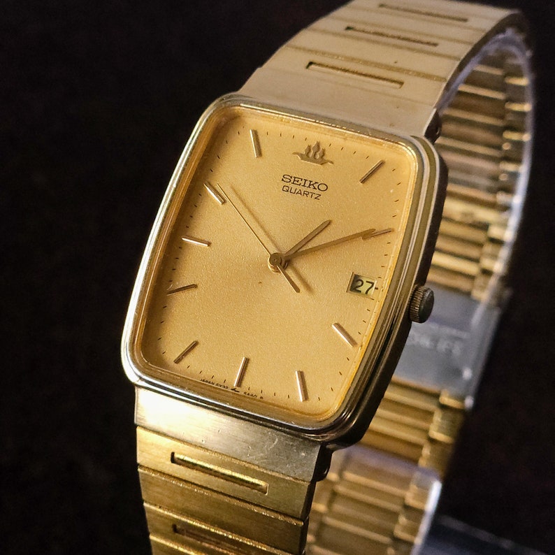 Vintage Rectangular Gold Textured Dial Seiko Watch 5Y32-5A00 Made 1997 ...