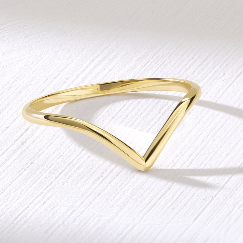 V Shaped Ring - Etsy