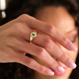 Baguette Emerald Signet Ring 14K Gold Emerald Baguette Diamond Ring Gold Custom Signet Ring ...