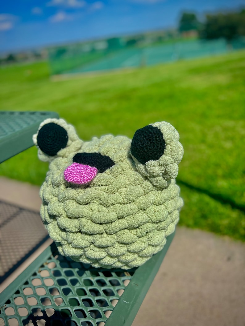 Ferdinand the Frog Crochet Pattern - Etsy
