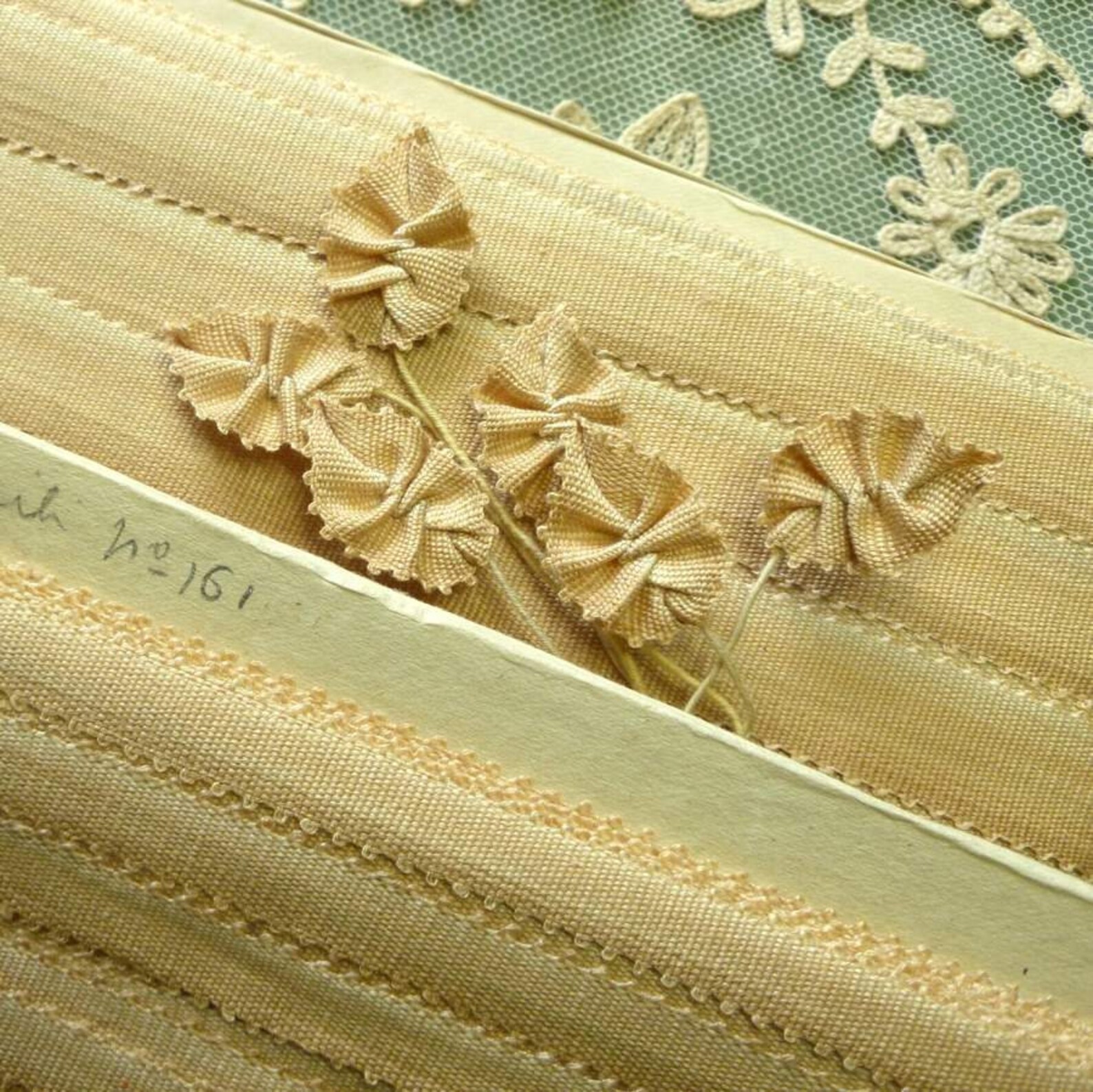 French Picot Ombre Antique Ribbon in Café Au Lait - Etsy