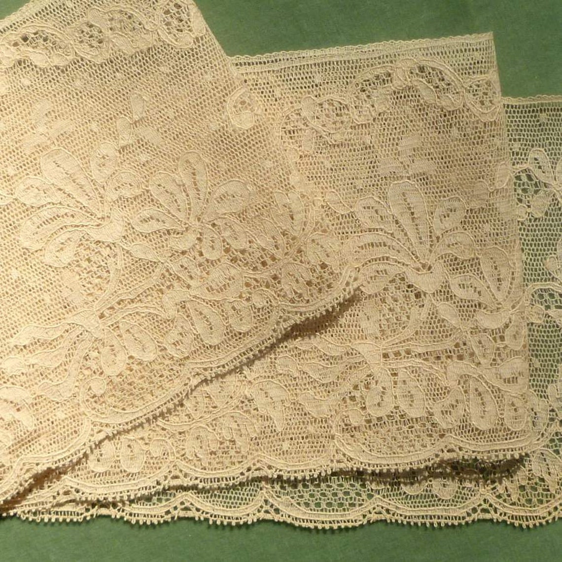 French Alencon Antique Lace Swags With Scalloped Border - Etsy