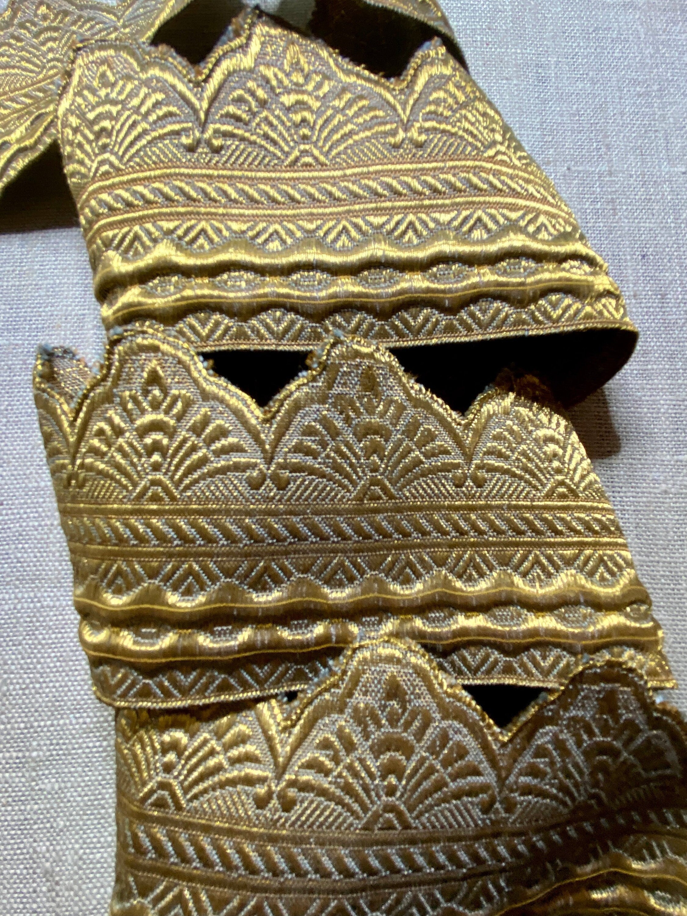 Antique Crown Pattern Gold Metal Trim - Etsy