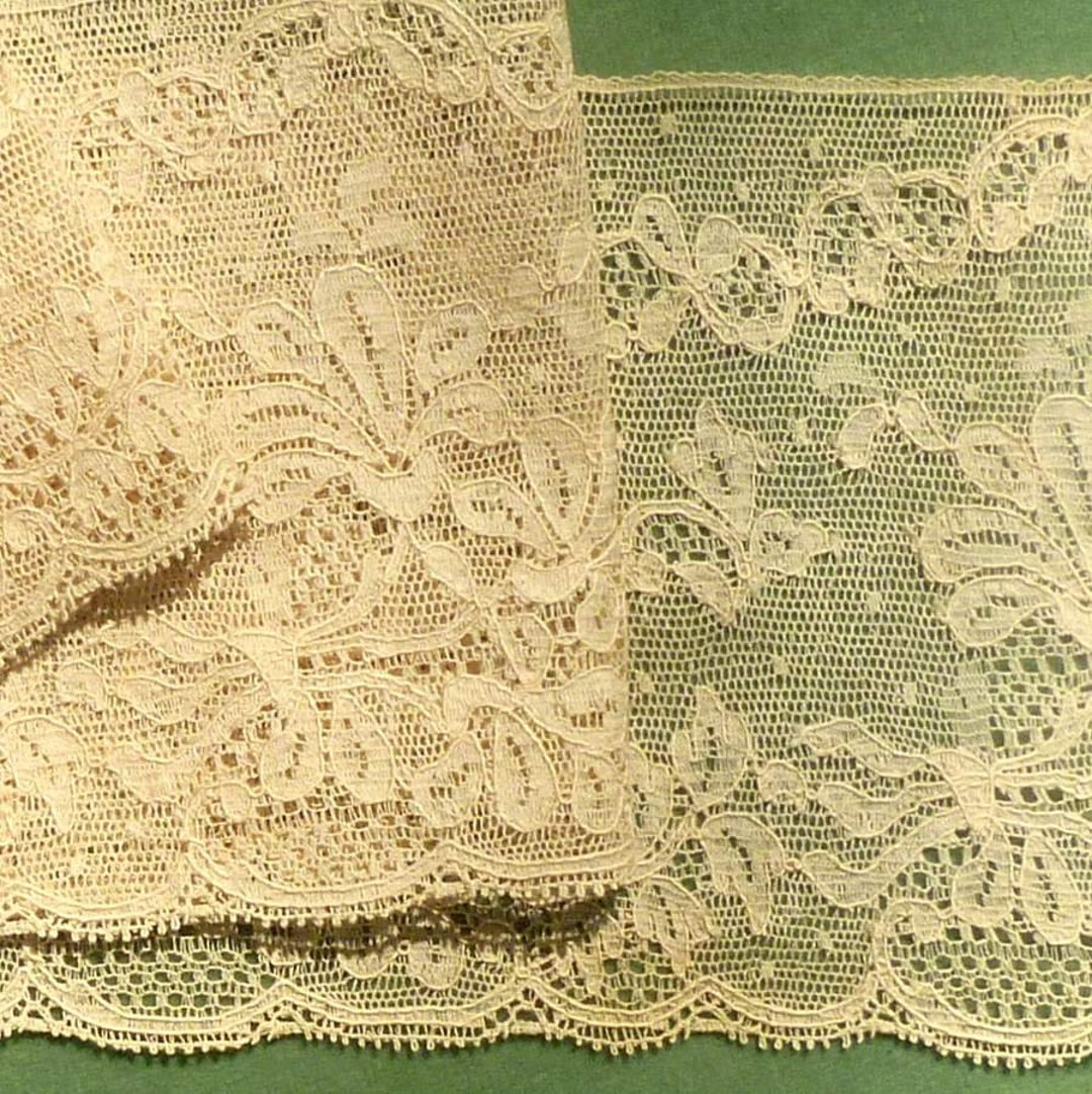 French Alencon Antique Lace Swags With Scalloped Border - Etsy