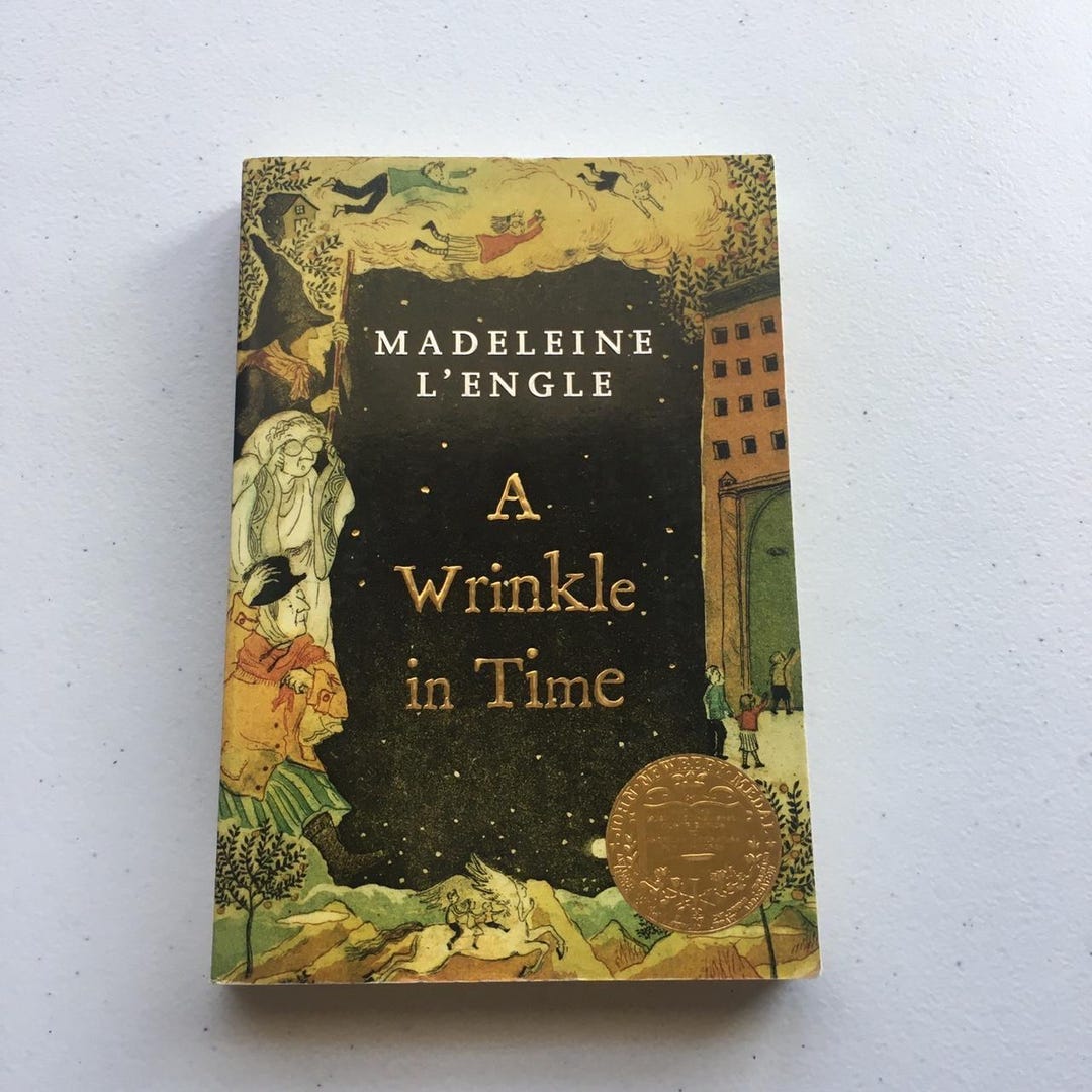Madeleine L’engle “A Wrinkle in Time”. Paperback in Good Condition. - Etsy