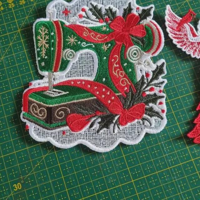 FSL Christmas Sewing Machine Embroidery Design - Etsy