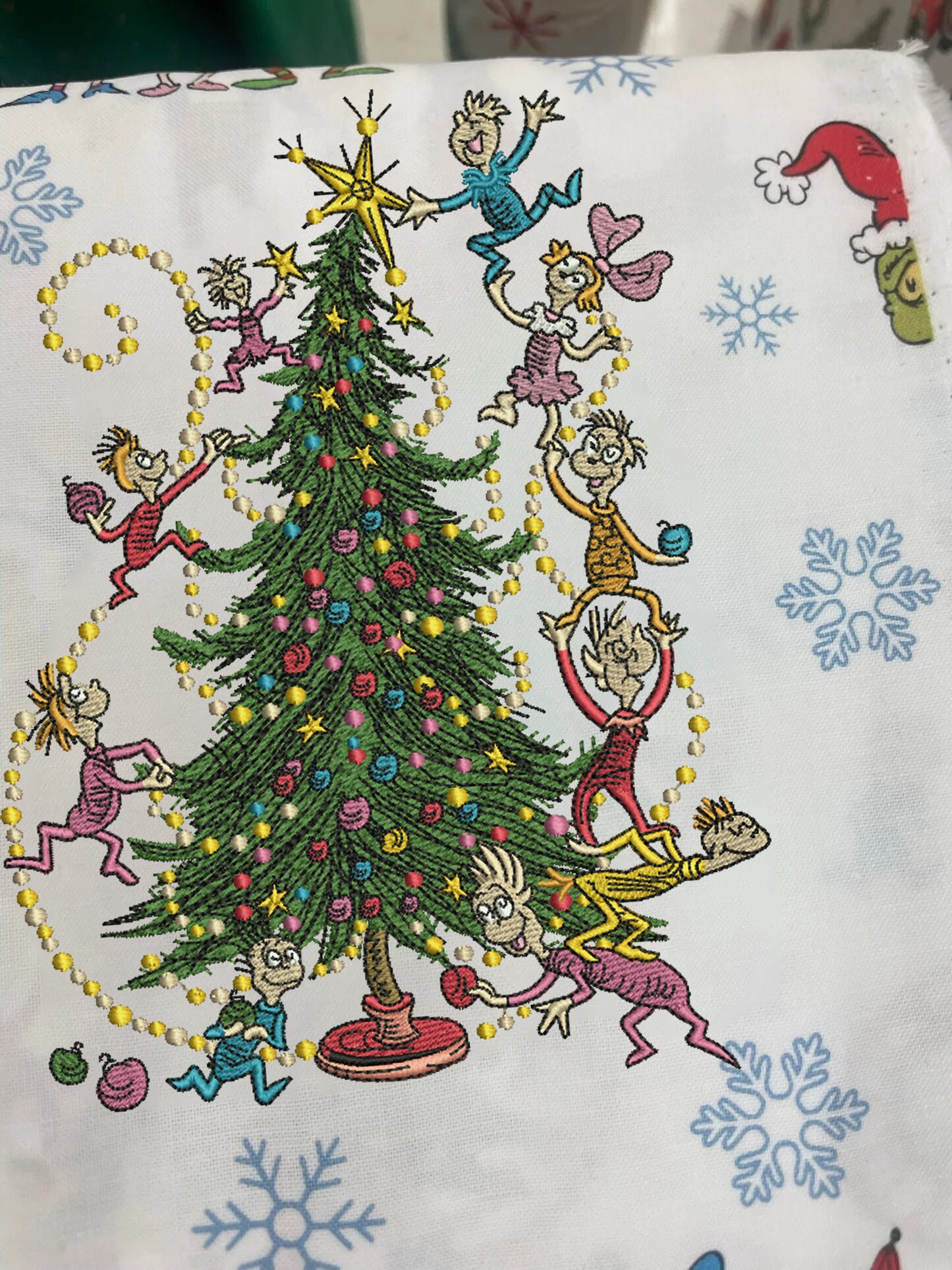 Classic Grinch Christmas Tree Embroidery Design - Etsy