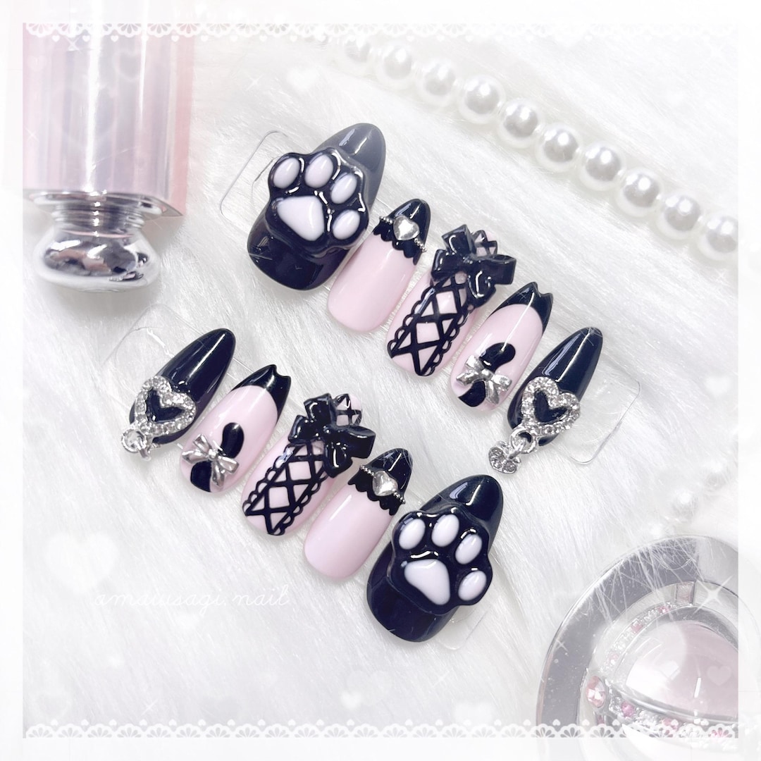 Noir Kitty Presson Nails
