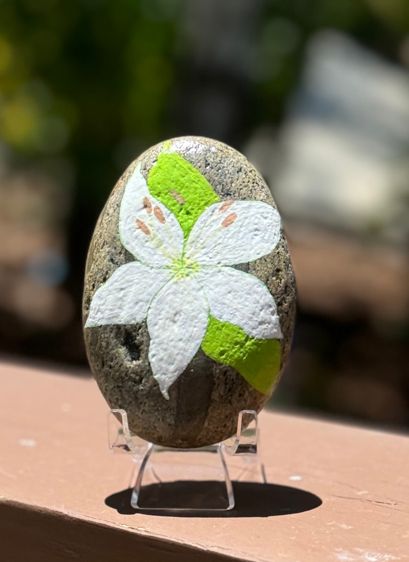 Hand-painted Lily Flower Garden Rock, Acrylic Painted Stone - Etsy