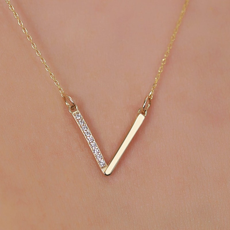 V Necklace - Etsy