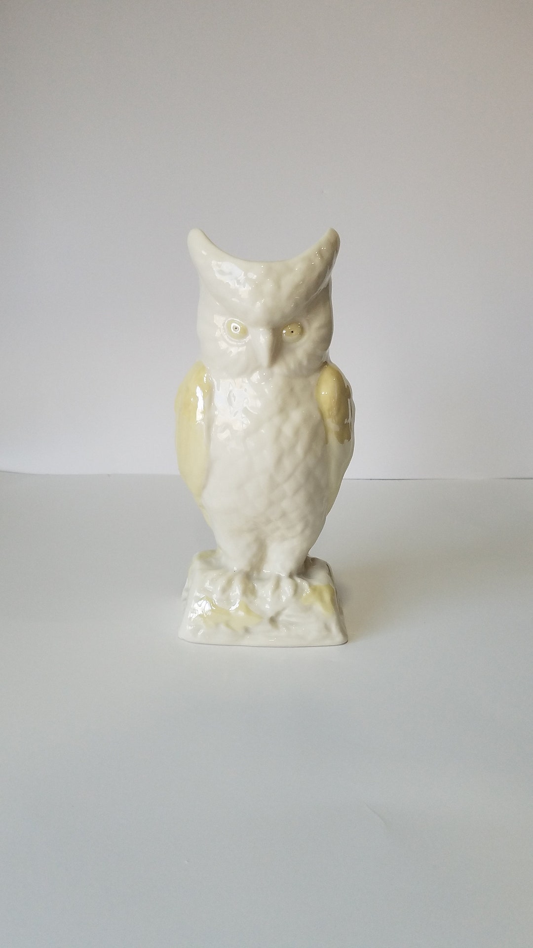 Belleek Ireland Porcelain Horned Owl Figure / Flower Arrangement ...