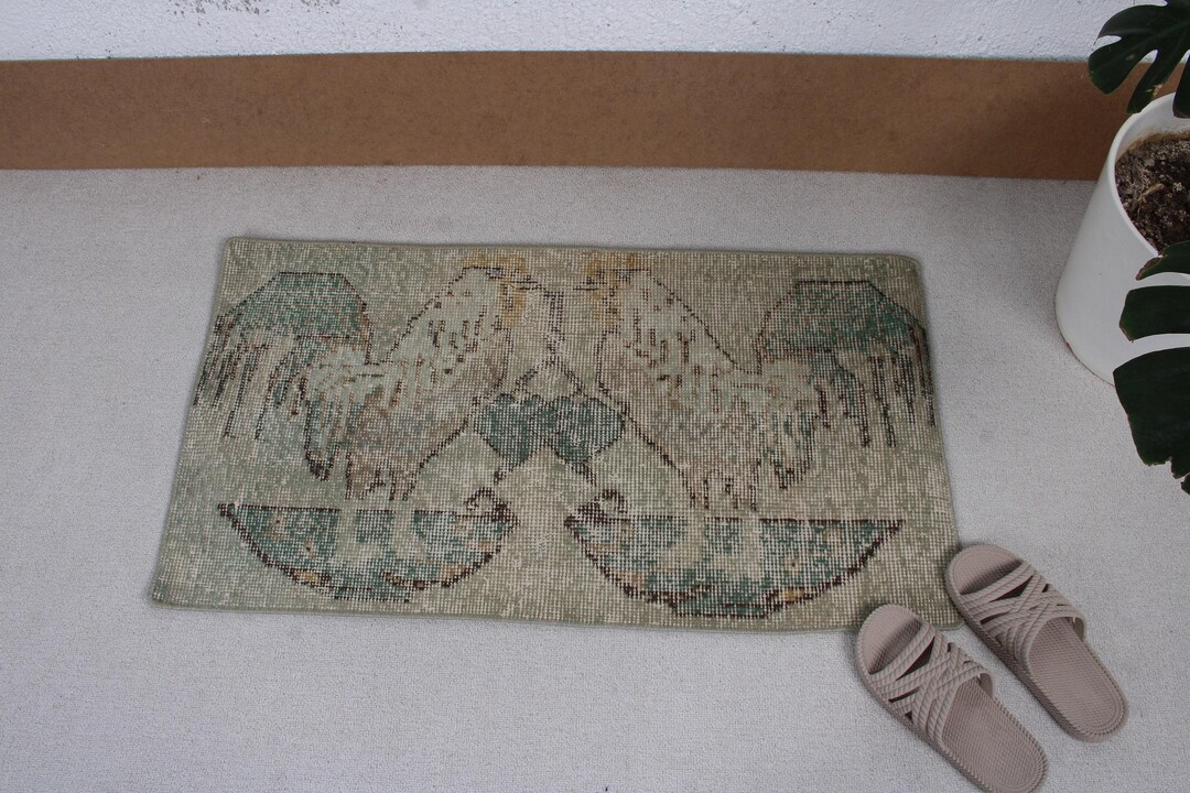 Vintage Turkish Door Mat, Handwoven Rug, 2x3ft, Unique Bird Design ...