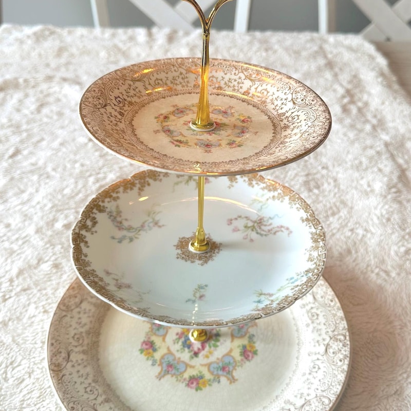 China Cake Stand - Etsy