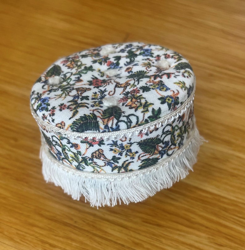 Jungle Motif monkey Jump by Les Chinoiseries - Etsy