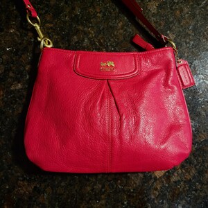 COACH Raspberry Pink Pebble Leather Crossbody Bag/zipp Closure ...