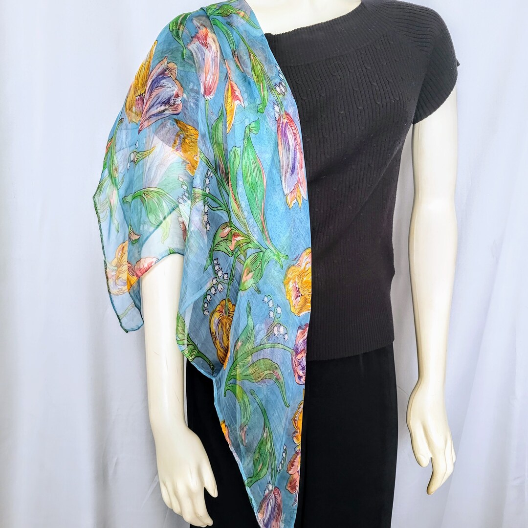 LIZ SINCLAIR 100% Rayan Square Scarf/pastel Sky Blue With Yellow Tulip ...