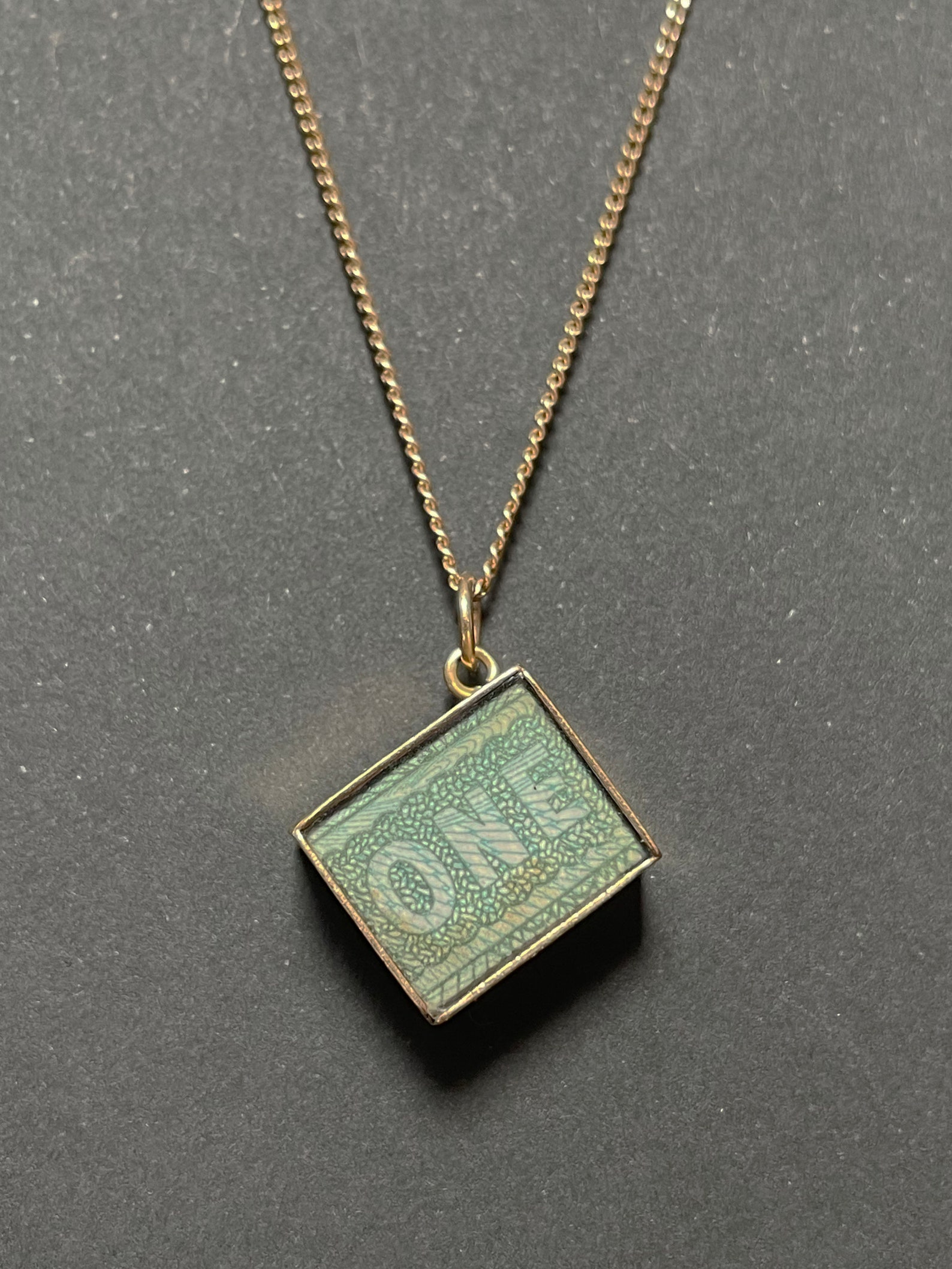 Vintage 9ct Solid Gold One Pound Note Pendant With Full British ...
