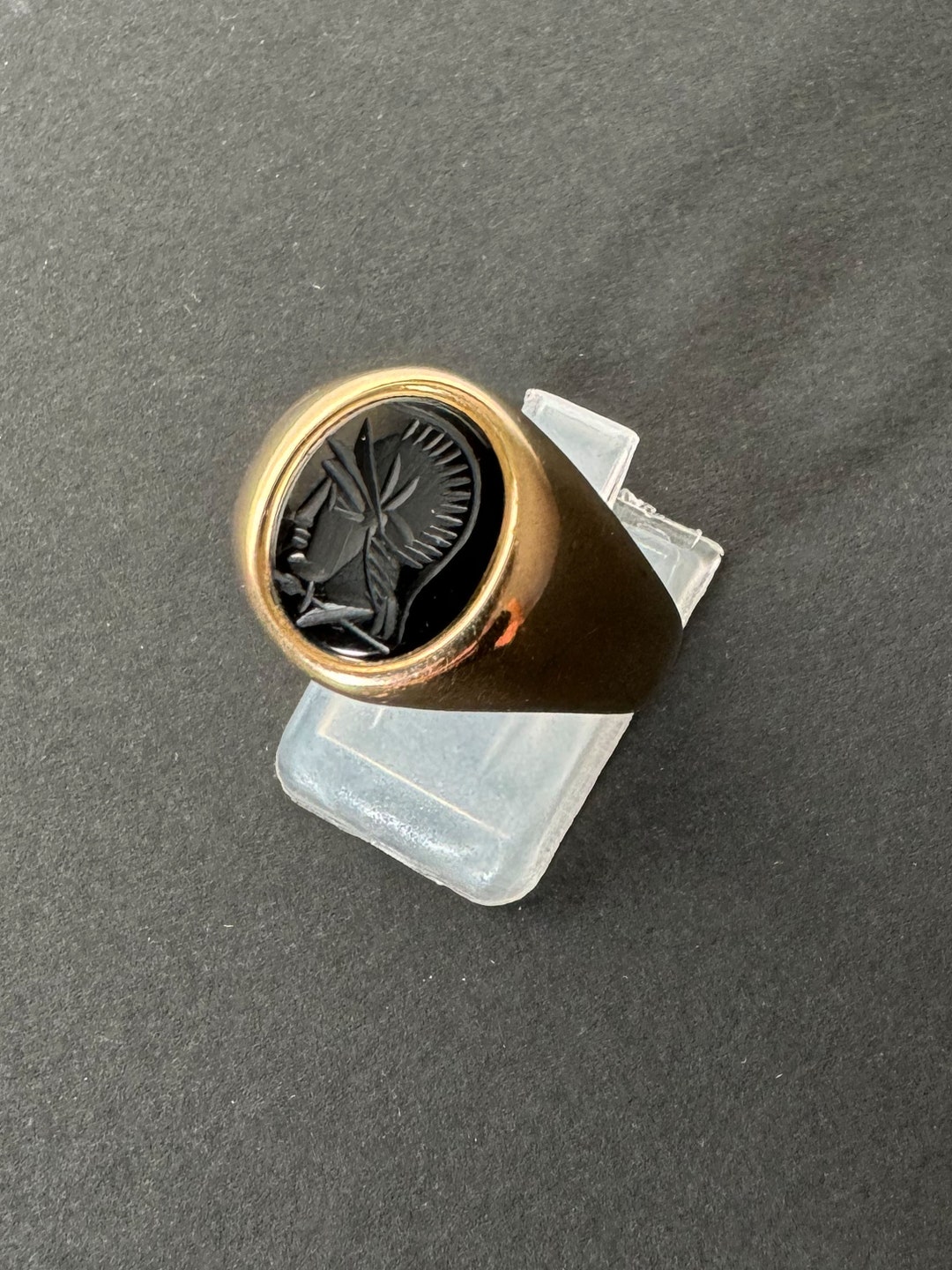 Vintage 9ct Gold Hematite Centurion Signet Ring With British Hallmark ...